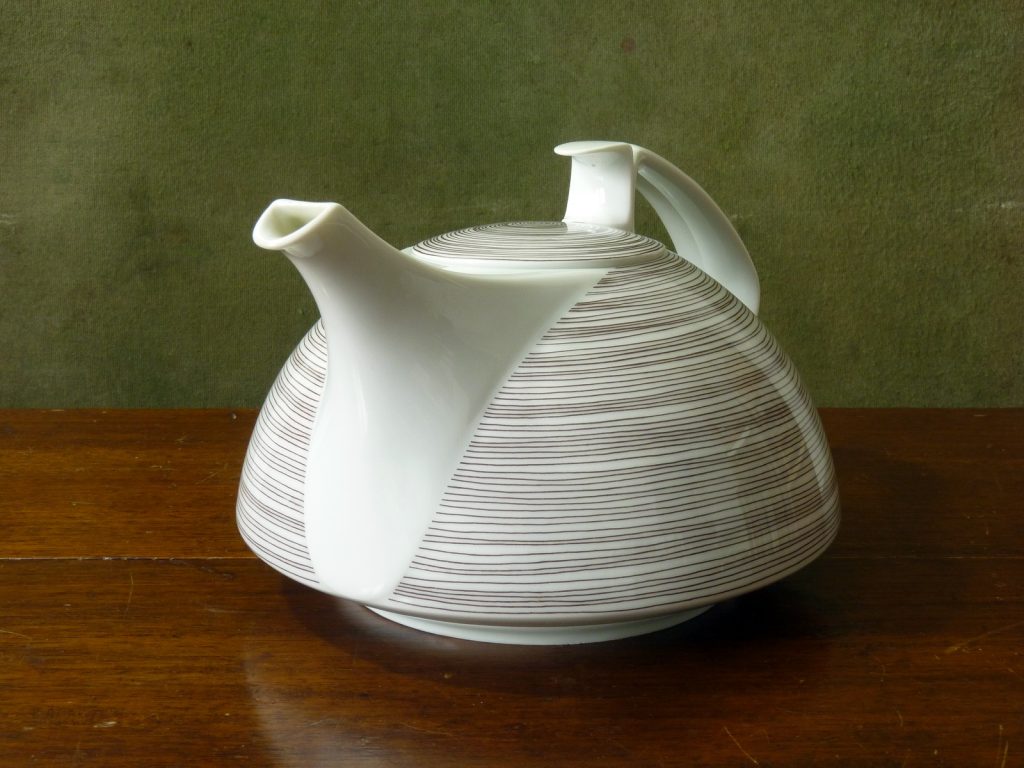 Walter Gropius for Rosenthal "TAC 1" Teapot, Jug and Sugar Bowl (1969 ...