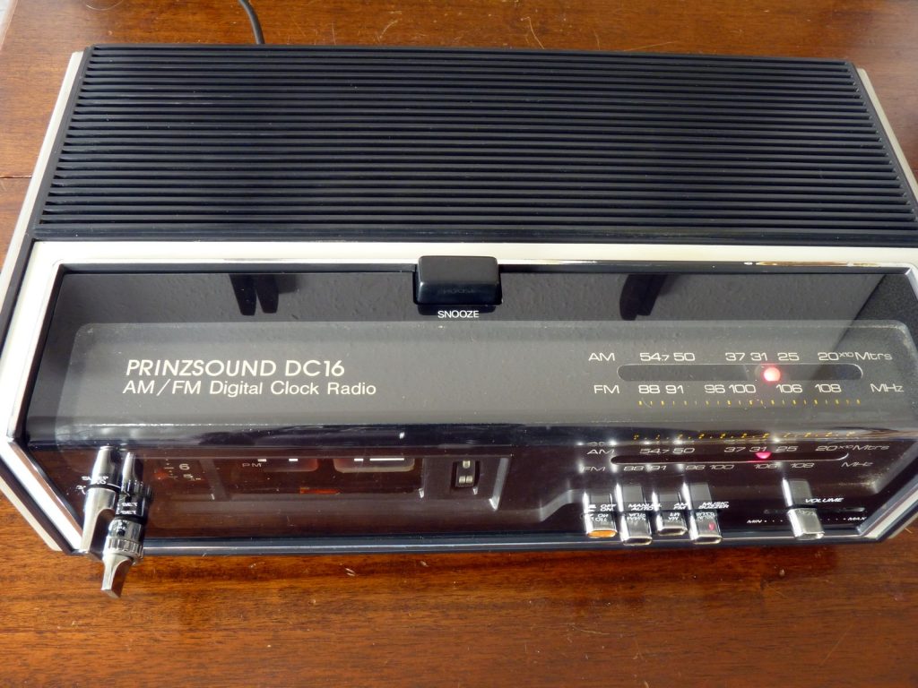 Prinzsound DC16 Flip Clock AM / FM Radio and Alarm - Anything In Particular