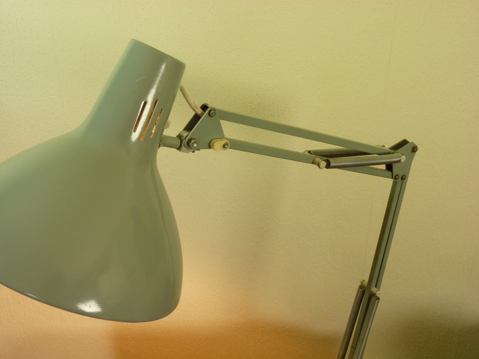 Vintage Luxo / 1001 Lamps Grey Adjustable Desk Lamp with Cast Base ...