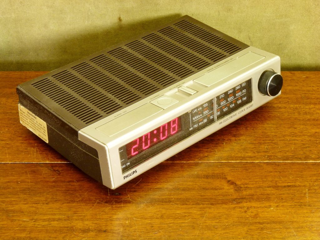 Early 1980s Brown and Silver Philips Model 390 Digital Clock Radio ...