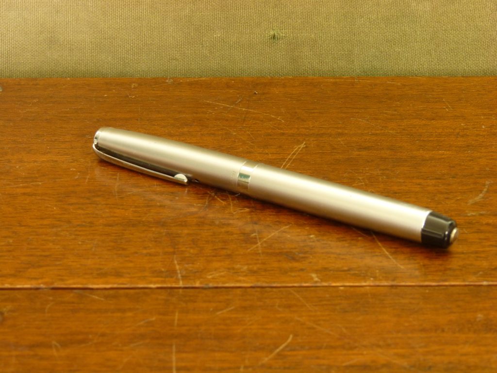 Vintage Japanese "Sunlight" pen with built-in battery powered light ...